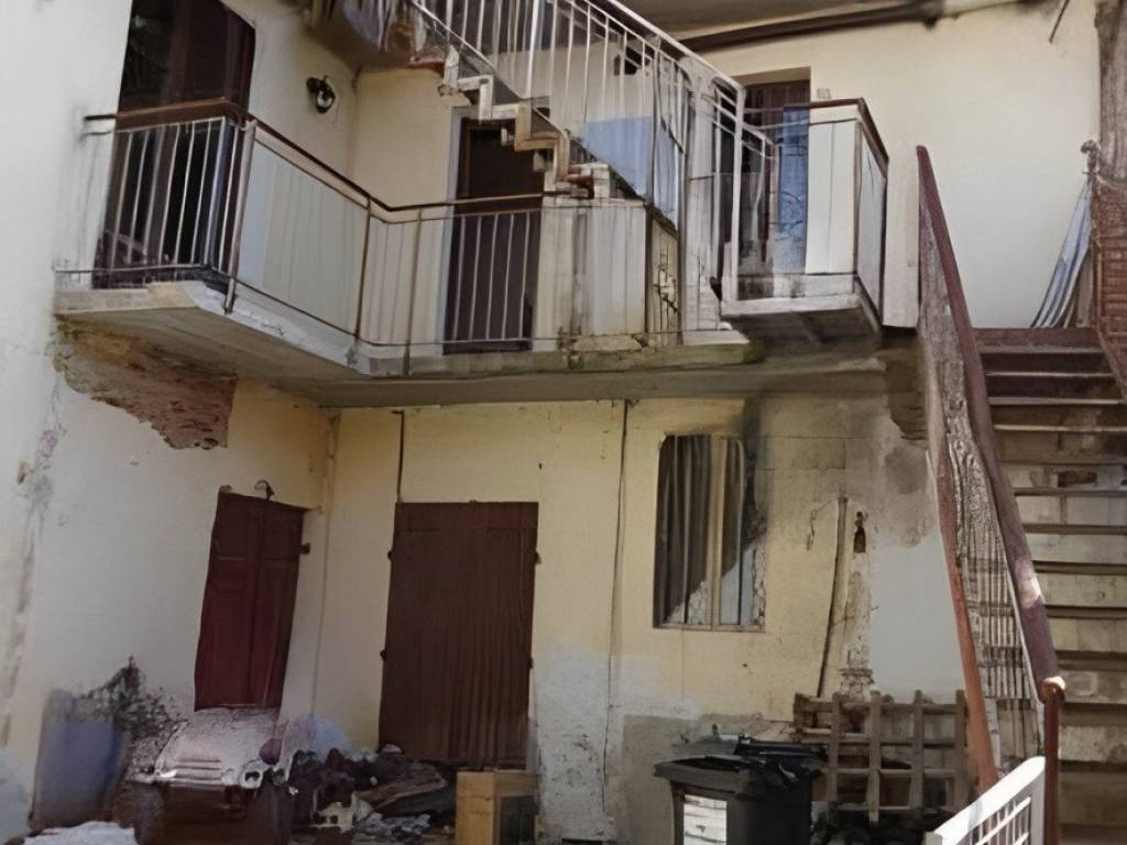 Asta per magazzino, via Roma, 44 Moncucco Torinese, rif. 106860673 ...