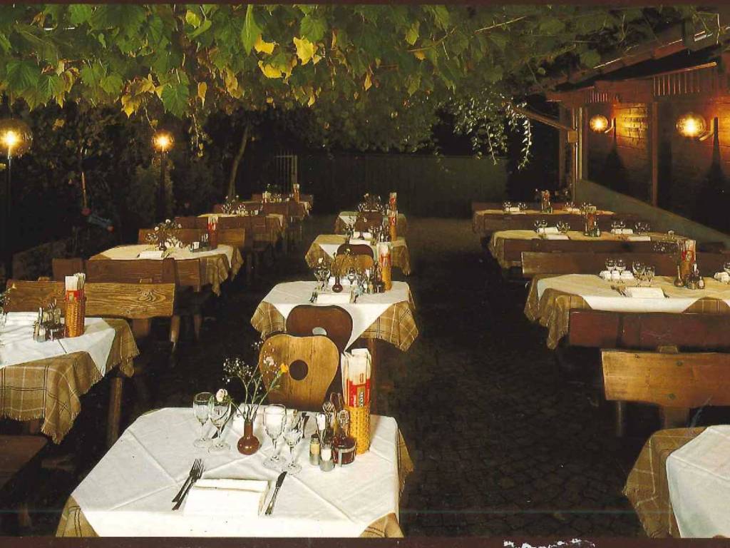 Ristorante, Bolzano, Rif. 106876279 - Immobiliare.it