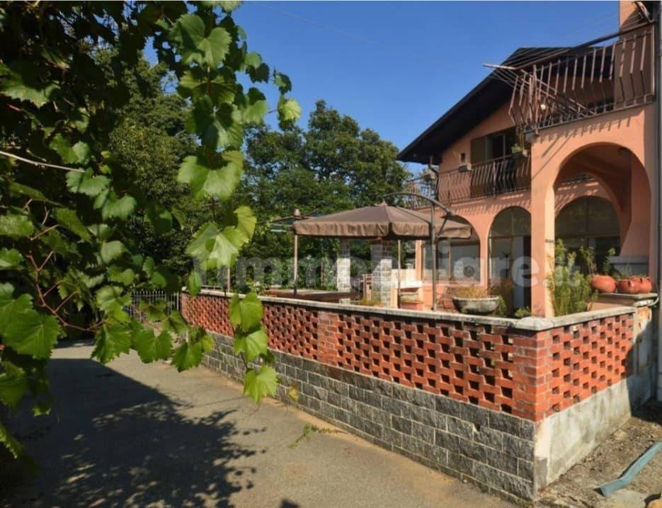 Vendita Villa unifamiliare in frazione Sant'Anna Boschi Castellamonte ...