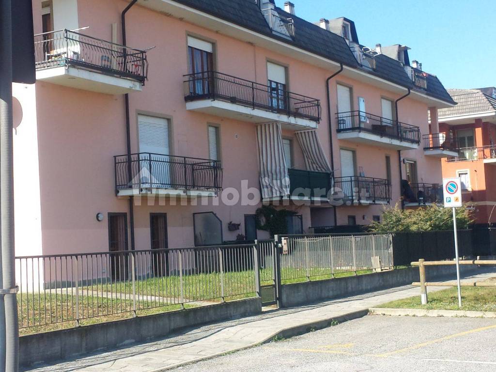 Affitto Appartamento Rondissone. Trilocale in via Carpi 2a. Buono stato ...