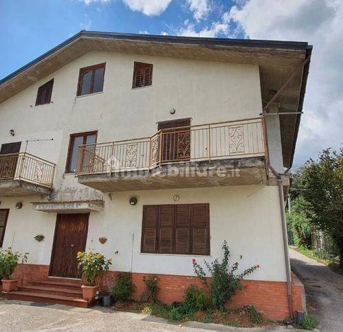 Vendita Villa unifamiliare in via Finestrelle Monteforte Irpino. Buono ...