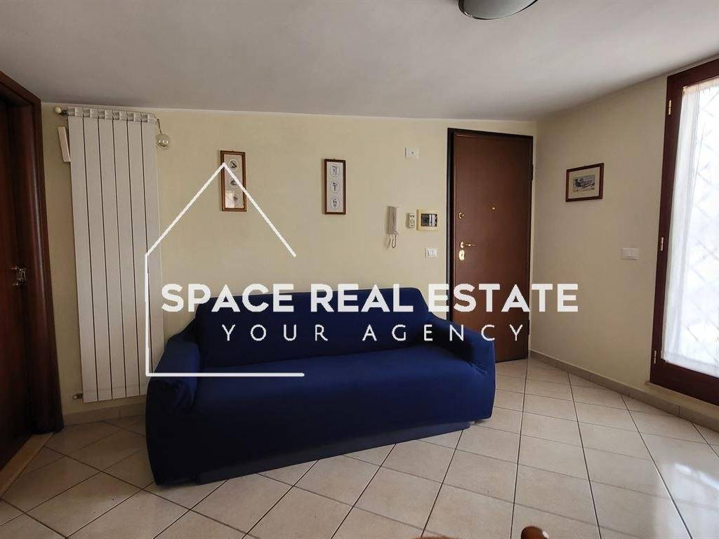 Affitto Appartamento Pomezia. Monolocale in via Roma. Ottimo stato ...