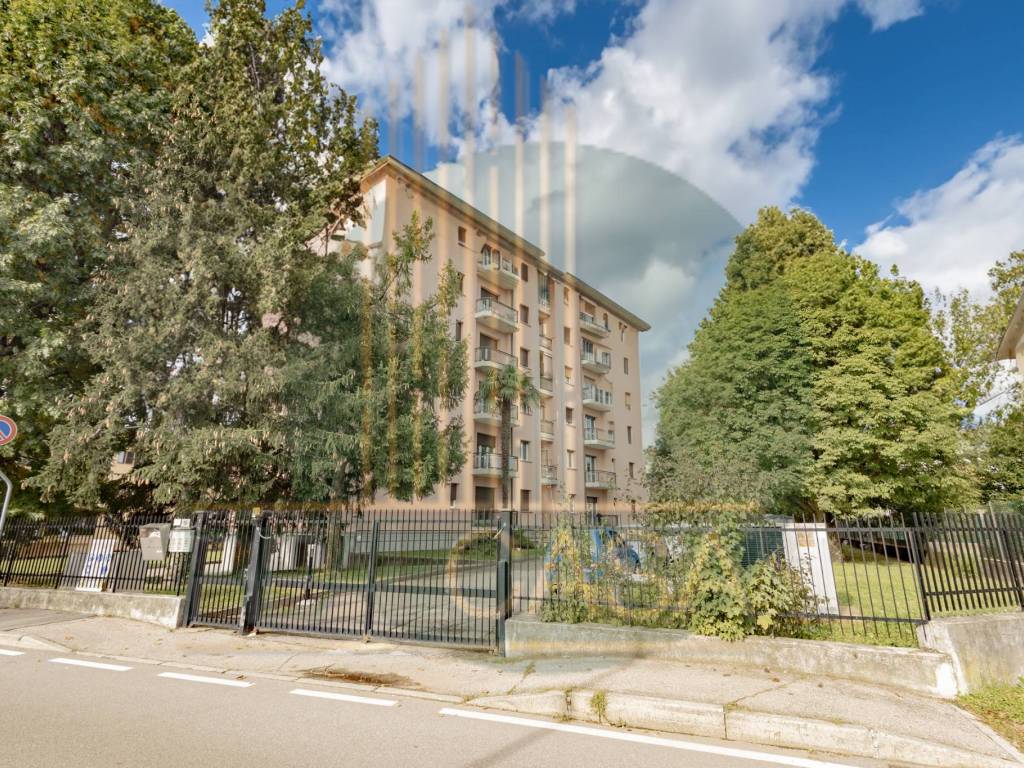 Vendita Appartamento Tradate. Bilocale in via Bainsizza 16. Buono stato ...