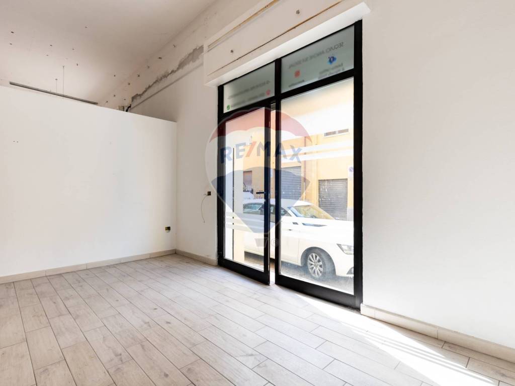 Locale commerciale via Famagosta 3, Cagliari, Rif. 107062783 ...