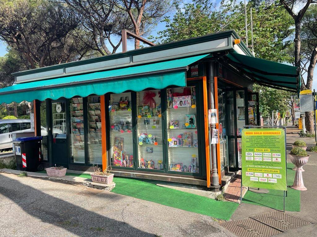 Edicola via Laurentina, Roma, Rif. 107071879 - Immobiliare.it