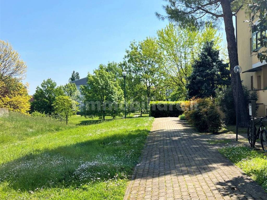 Vendita Appartamento Imola. Quadrilocale in via Oliano Landi. Buono ...