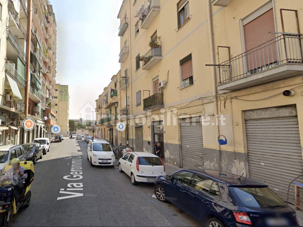 Locale commerciale con laboratorio via Geronimo Carafa 39, Napoli, Rif ...
