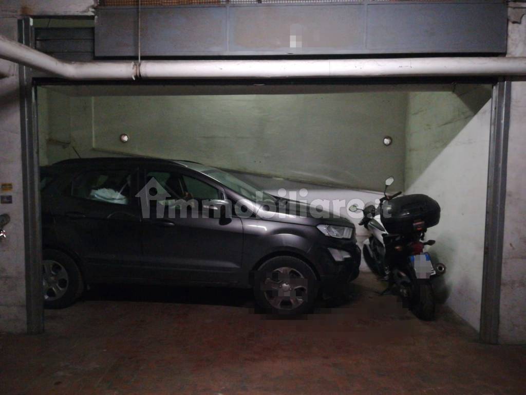 Garage - Box via Val Maggia, Roma, Rif. 107112887 - Immobiliare.it