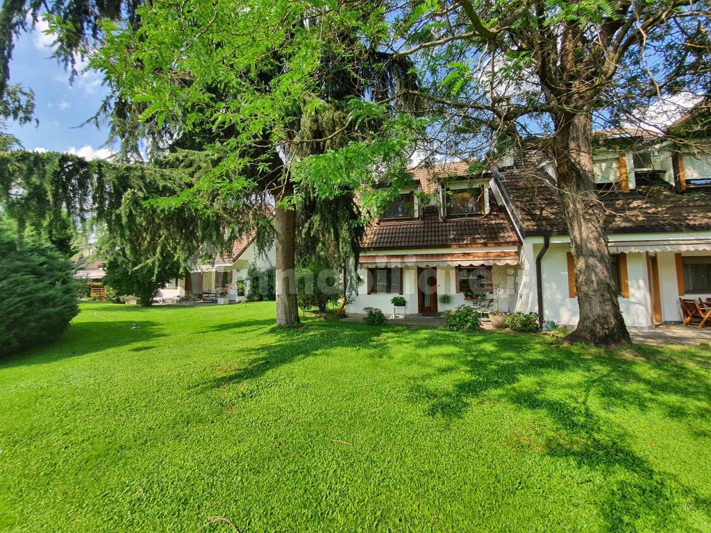 Vendita Villa a schiera in via Monte Bianco 10 Vinovo. Buono stato ...