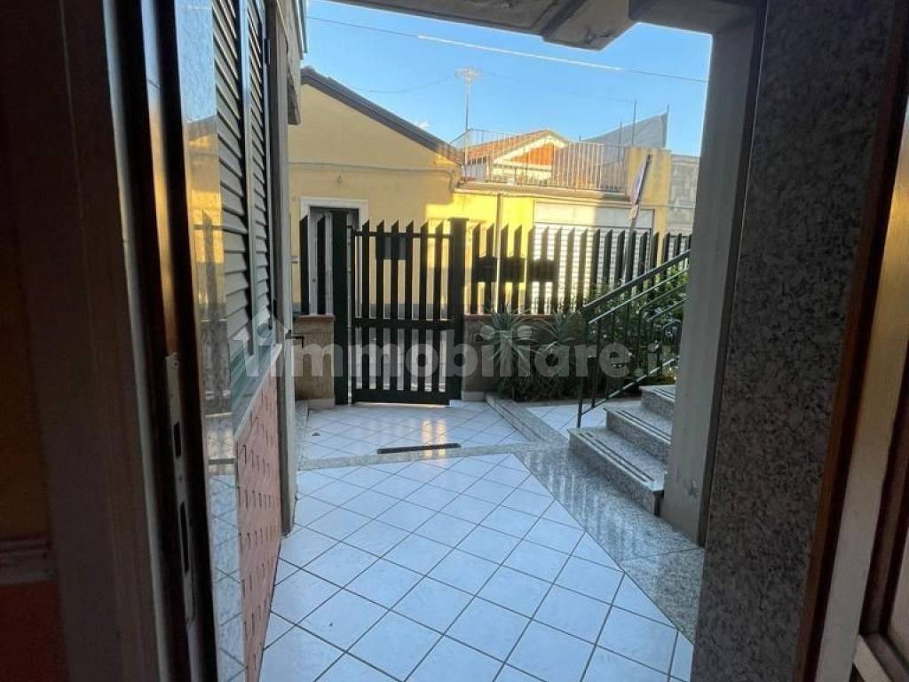 Vendita Appartamento San Pietro Clarenza. Trilocale in via San T ...