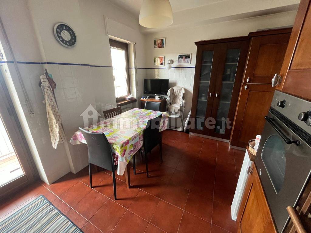 Affitto Appartamento Trieste. Trilocale in via Carpison 3. Ottimo stato ...