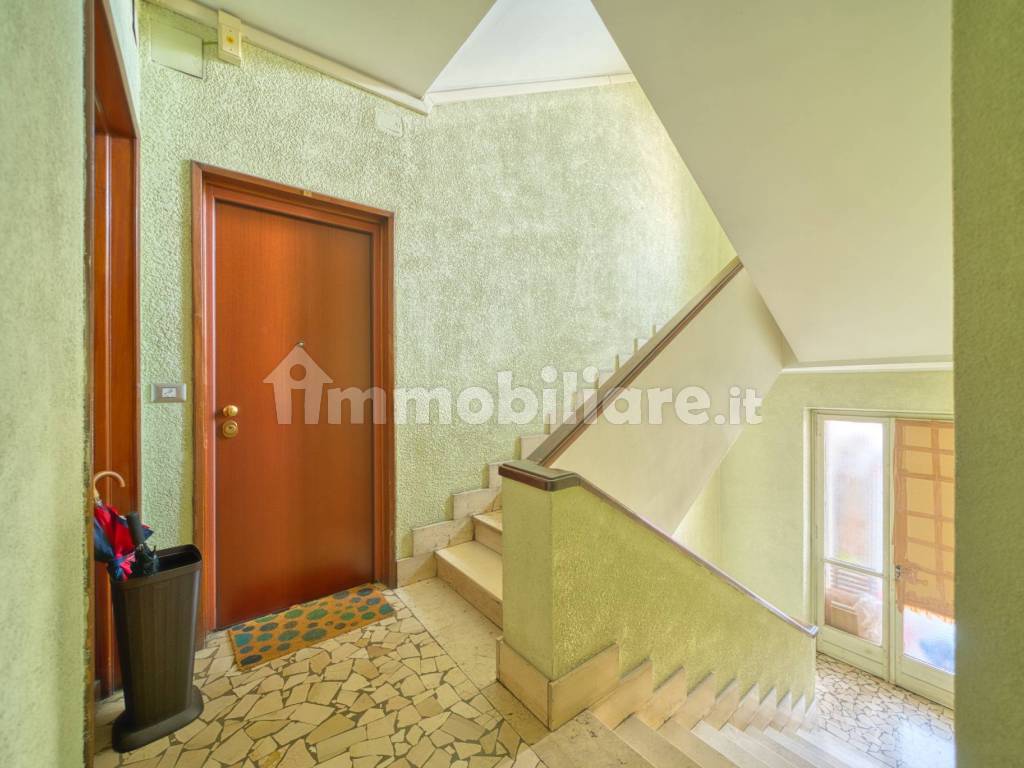 Vendita Appartamento Torino. Trilocale in via Rondissone 24. Buono ...