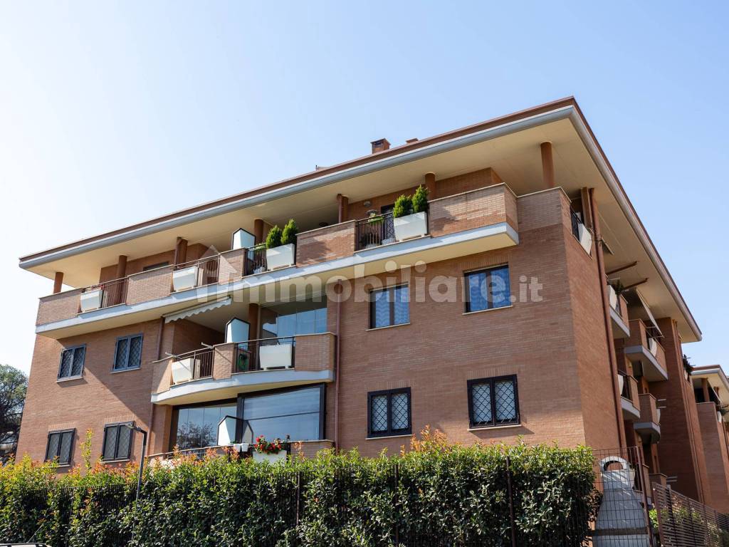 Vendita Appartamento Roma. Trilocale in via Marcello Palmisano 94 ...