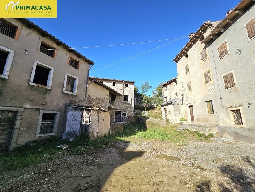 Vendita Rustico in via Caio Mario 1 Marano di Valpolicella. Da ...