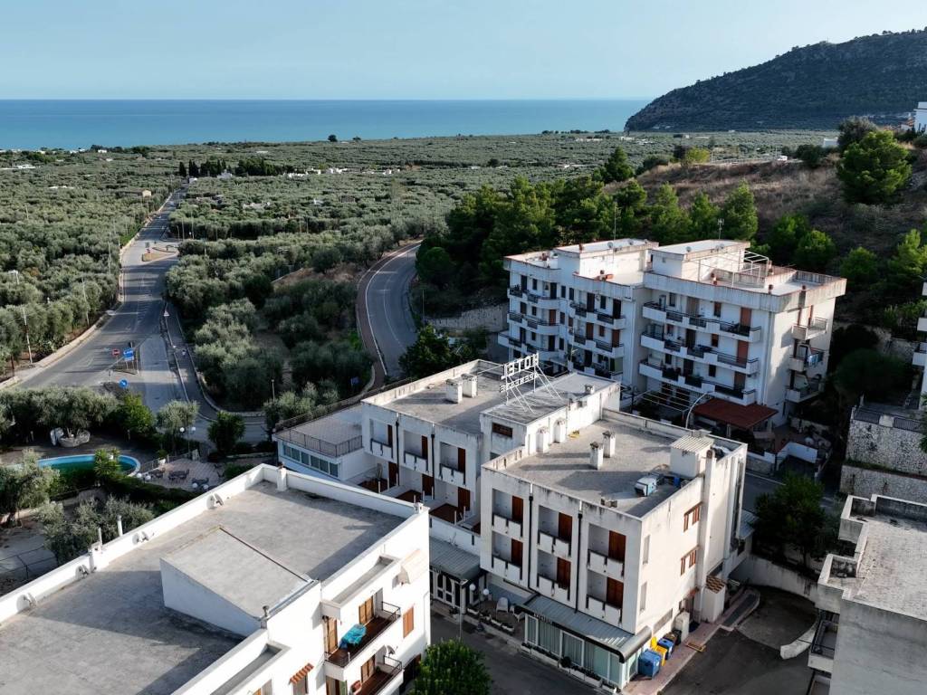 Hotel piazza Giuseppe Turati 3 - 4, Mattinata, Rif. 107250075 ...