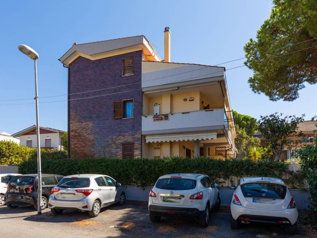 Vendita Appartamento in via Enrico Fermi. Santa Marinella. Ottimo stato ...