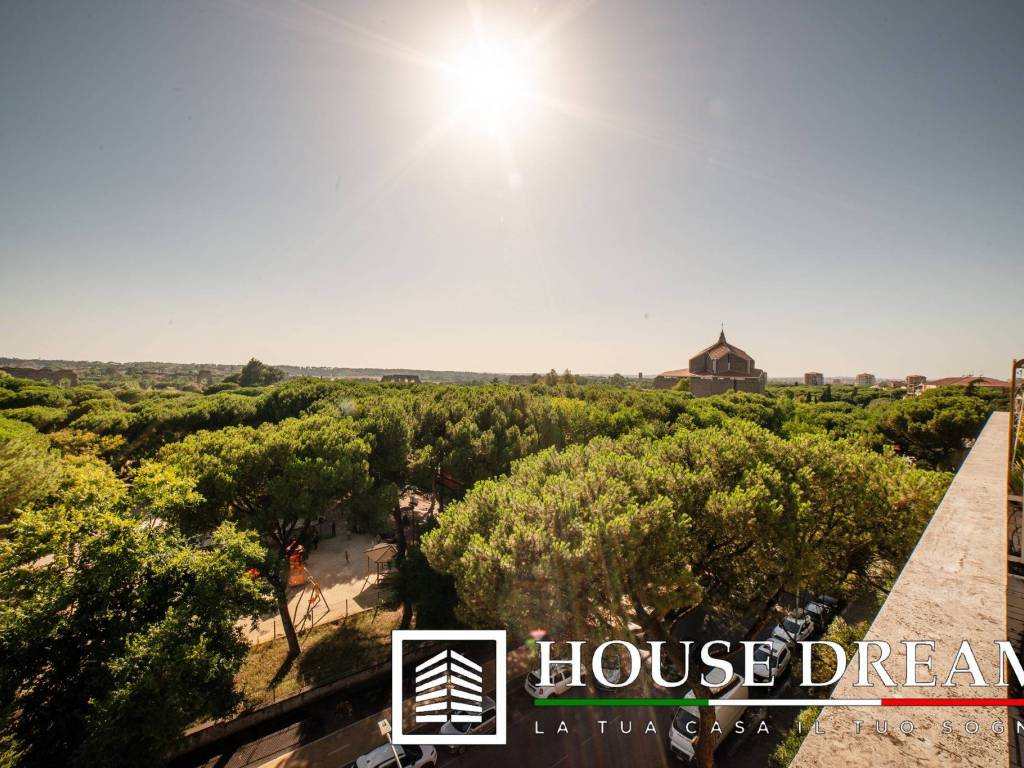 Vendita Attico in viale Appio Claudio 211 Roma. Buono stato, con ...