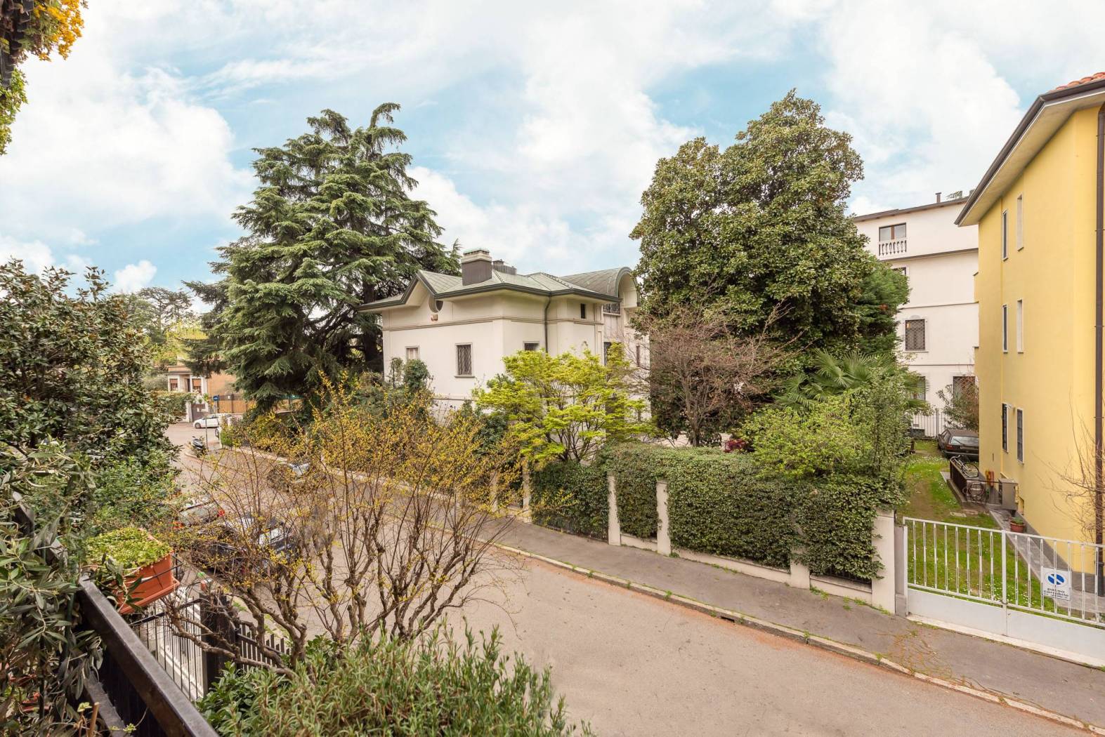 Quadrilocale via Eugenio Torelli Viollier 32, Maggiolina, Milano