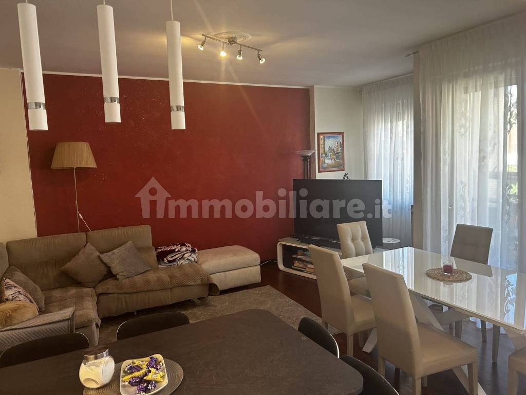 Vendita Appartamento Bordighera. Trilocale in via Louis Pasteur. Ottimo ...