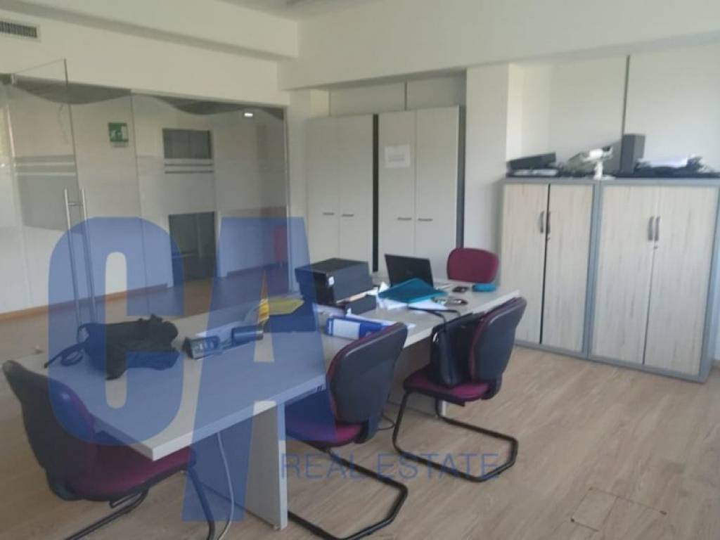 Ufficio - Studio via Tonale, Milano, Rif. 106752425 - Immobiliare.it