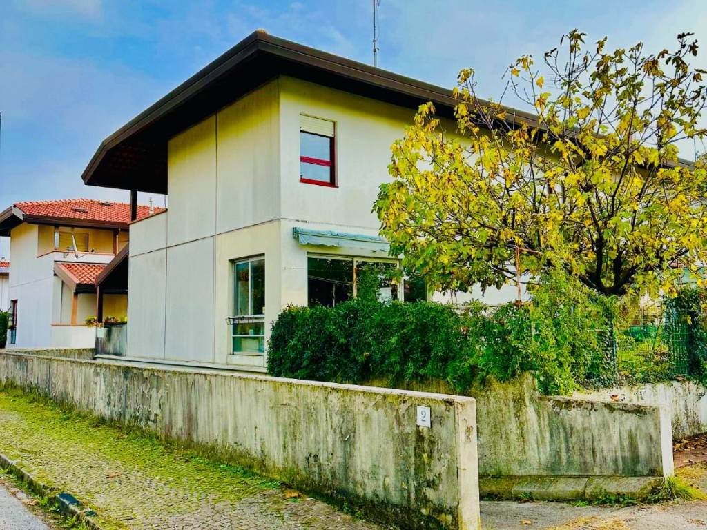 Vendita Villa a schiera in vicolo Superiore Martignacco. Da ...