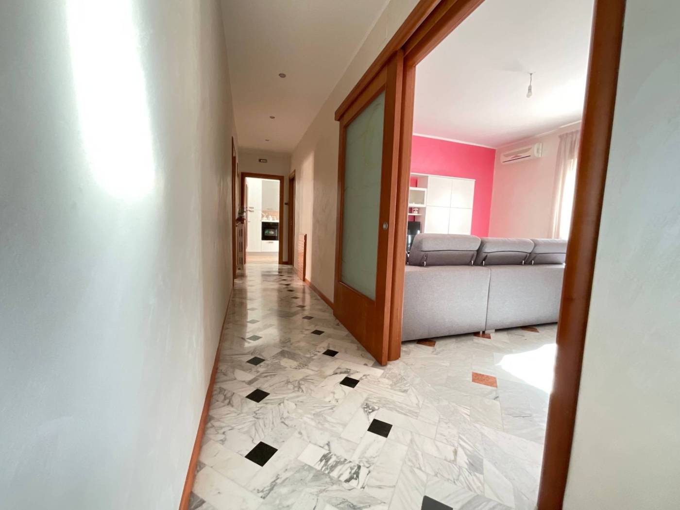 Trilocale via delle Medaglie d'Oro 26, Centro, Cosenza