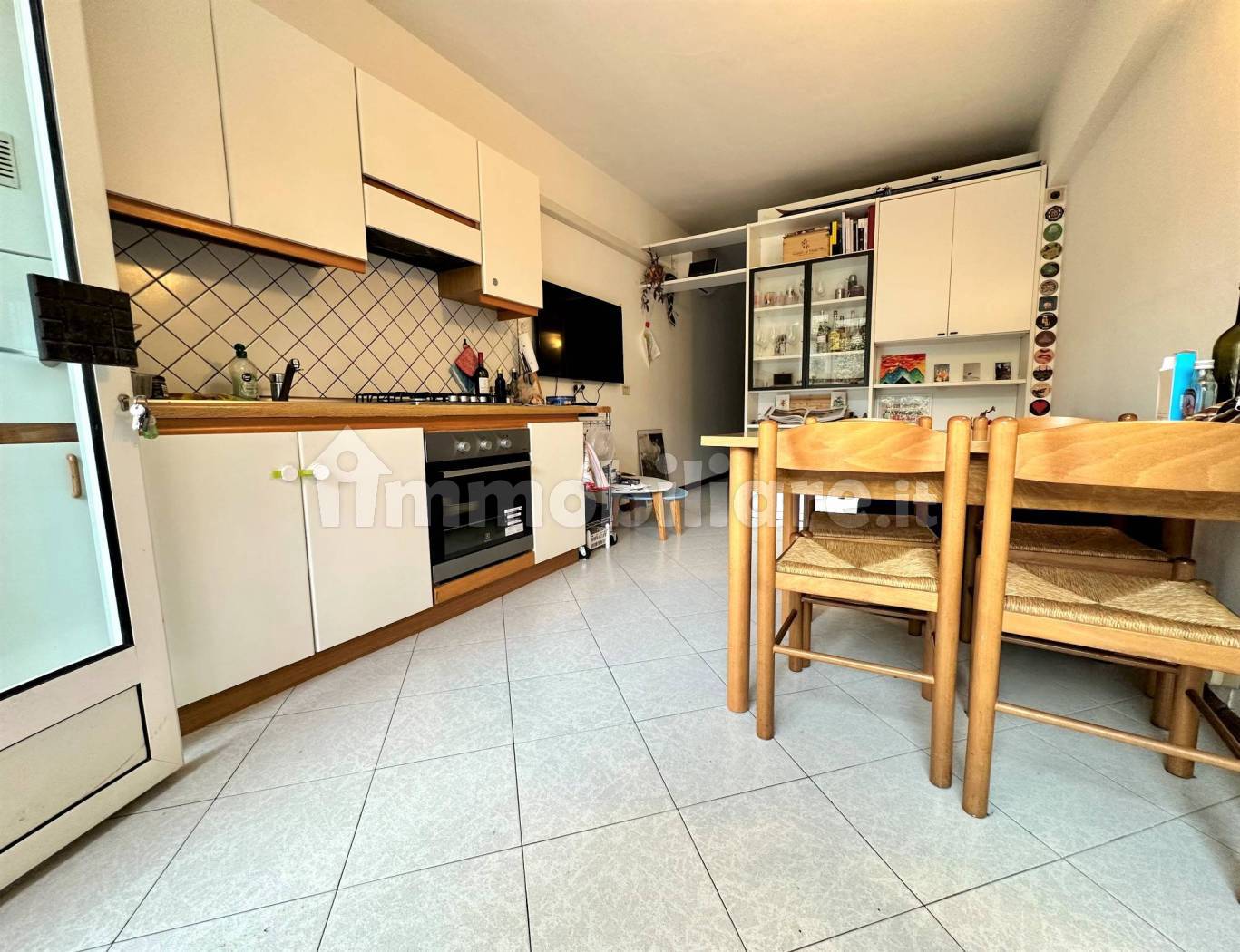 Monolocale via della Cervara, Semicentro, Trento