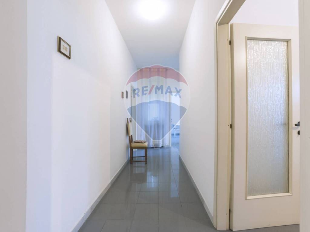 Vendita Appartamento Pescara. Trilocale in via Quarto Dei Mille 4. Buono stato, secondo piano ...