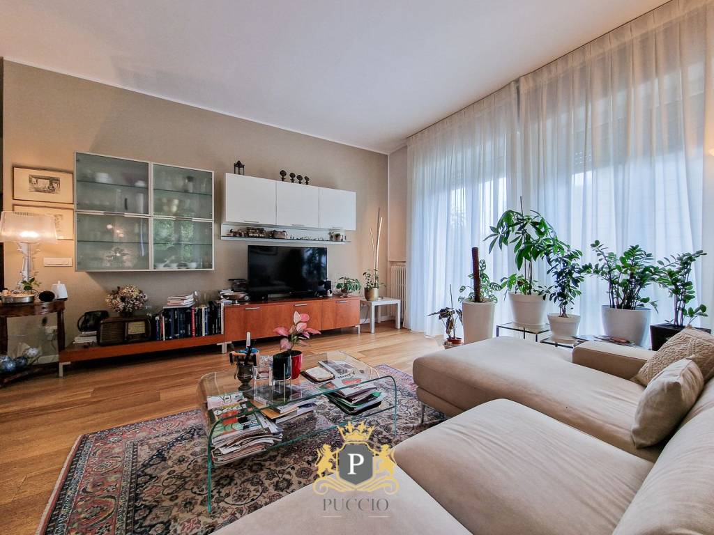 Vendita Appartamento Verona. Trilocale in via Mario Todeschini 12 ...