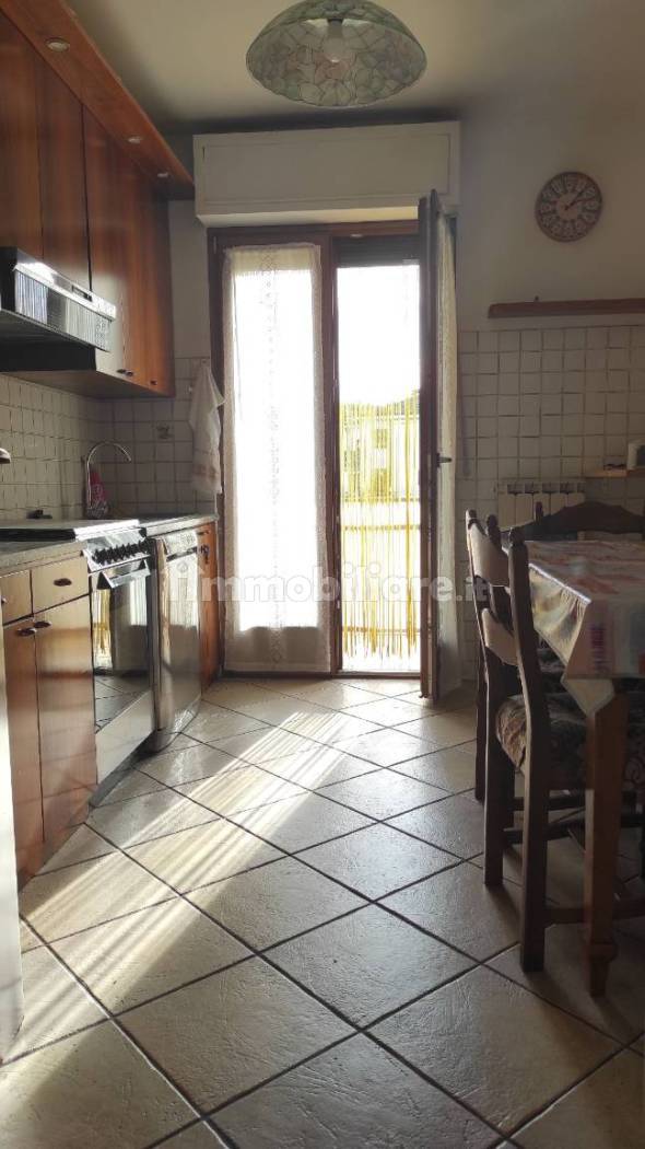 Trilocale via Valli Valdostane, Centro, Aosta