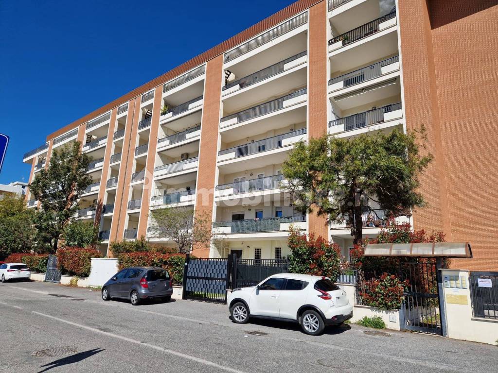 Vendita Appartamento Roma. Bilocale in via Luigi Crocco. Ottimo stato ...