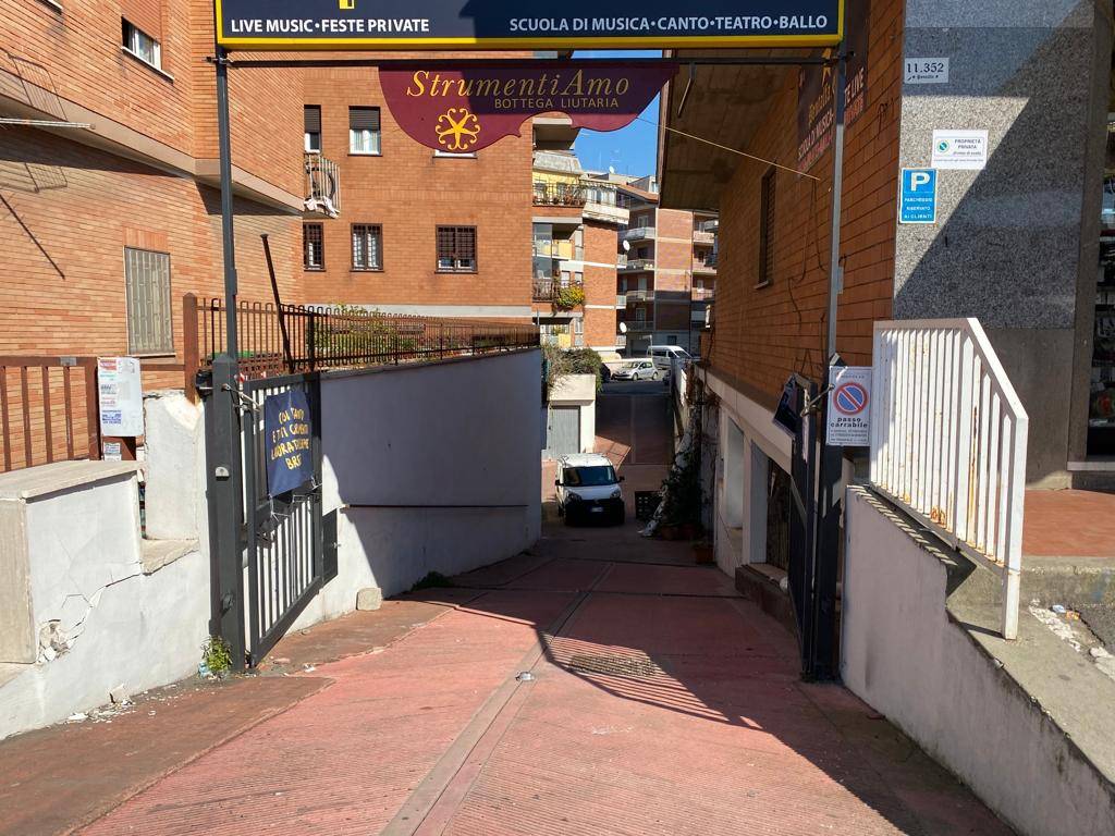 Locale commerciale via Trionfale 11370, Roma, Rif. 107591239 ...