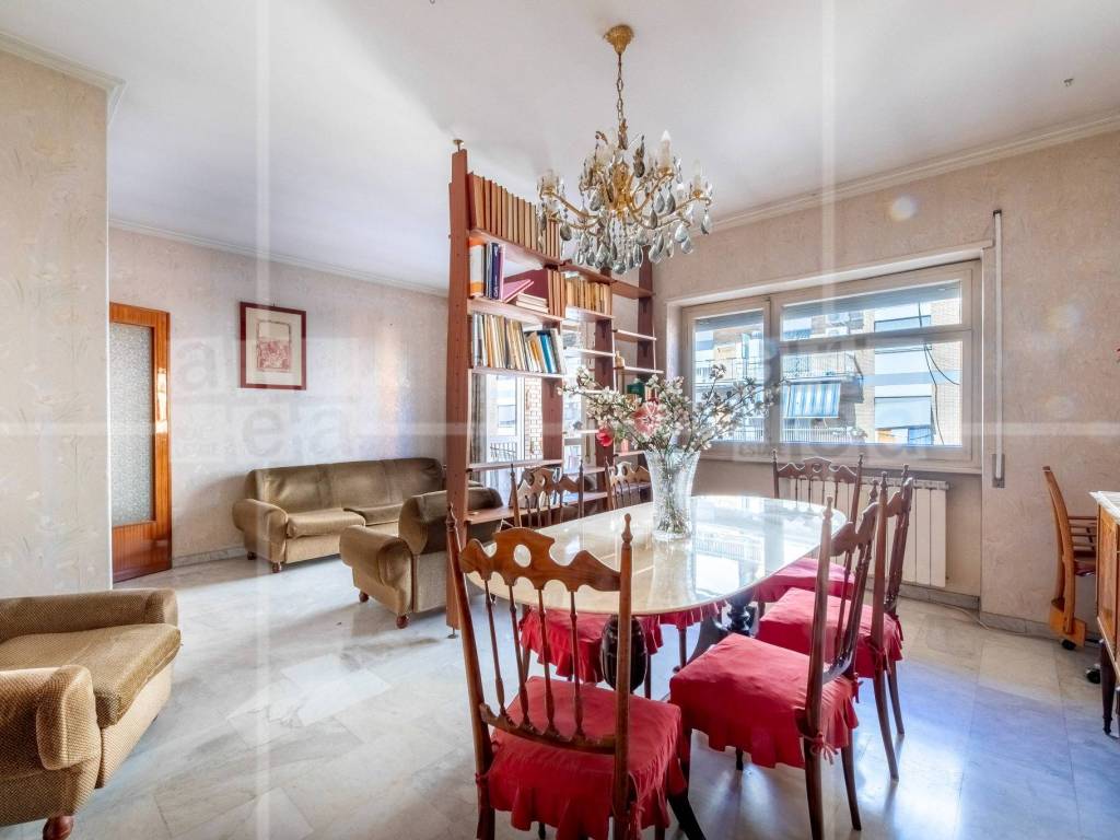 Vendita Appartamento Roma. Quadrilocale in via Quintilio Varo 33. Da ...