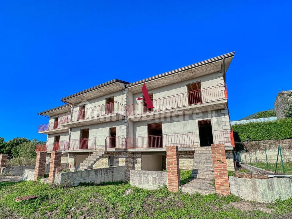 Vendita Villa a schiera in Sp17 Santo Stefano del Sole. Nuova, posto ...