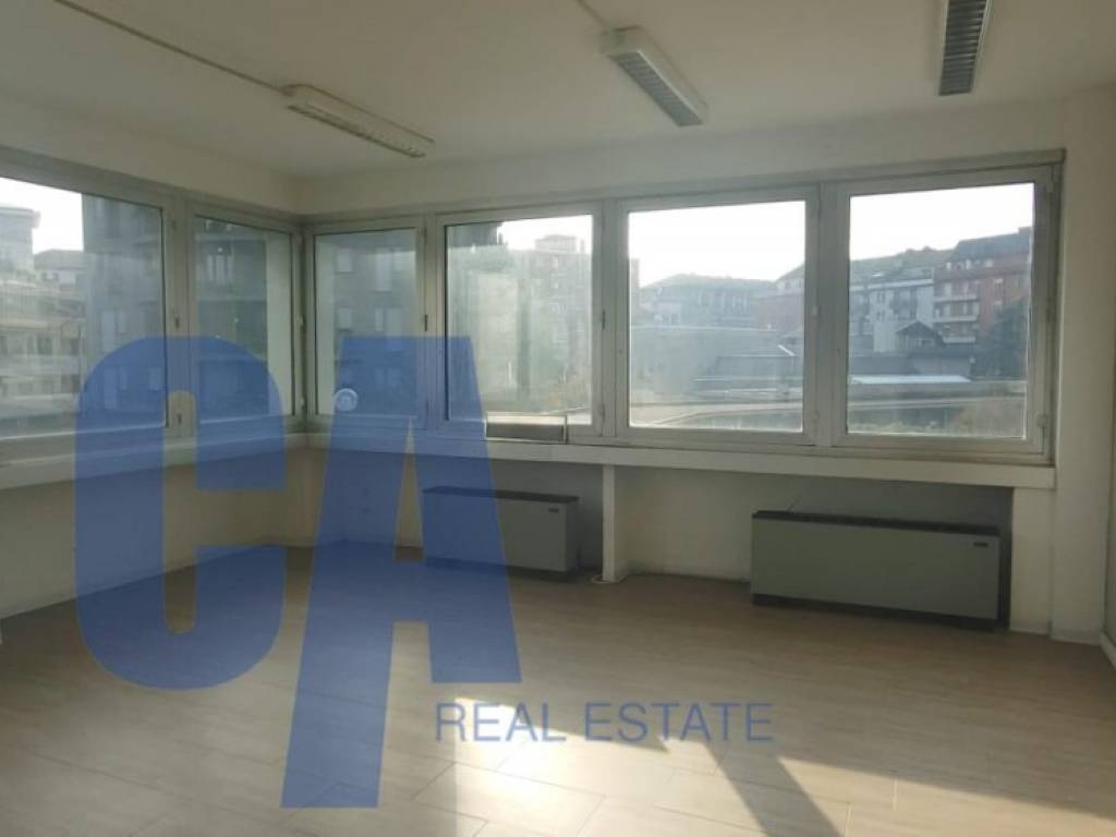 Ufficio - Studio via Tonale, Milano, Rif. 107594297 - Immobiliare.it