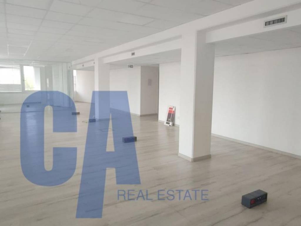 Ufficio - Studio via Tonale, Milano, Rif. 107594303 - Immobiliare.it