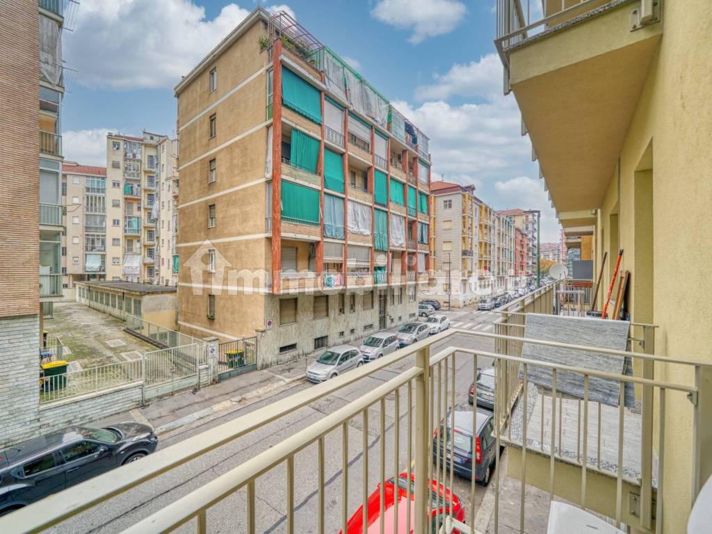 Vendita Appartamento Torino. Bilocale in via Umberto Giordano 10 ...