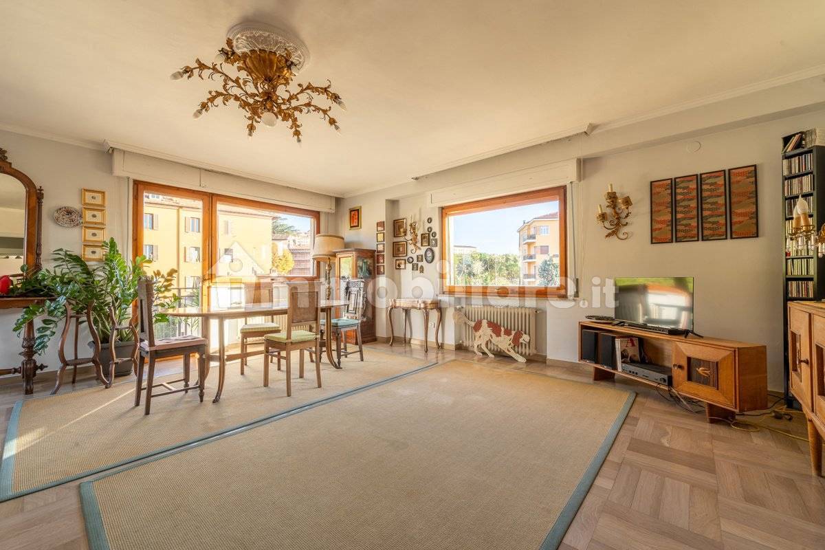 Appartamento via Lorenzo  Spirito Gualtieri , 22, Centro, Perugia