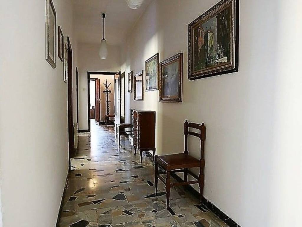 Palazzo - Edificio via Roma, 2, Ossi, Rif. 107637163 - Immobiliare.it