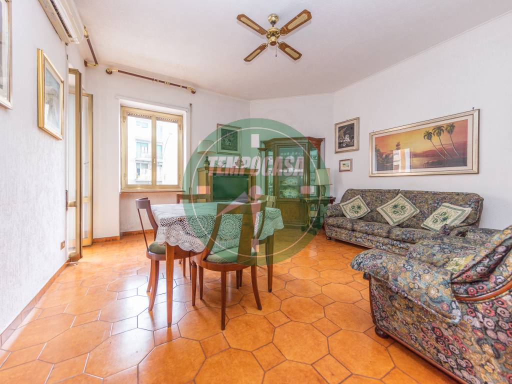 Vendita Appartamento Roma. Trilocale in via marco valerio corvo 8. Da ...