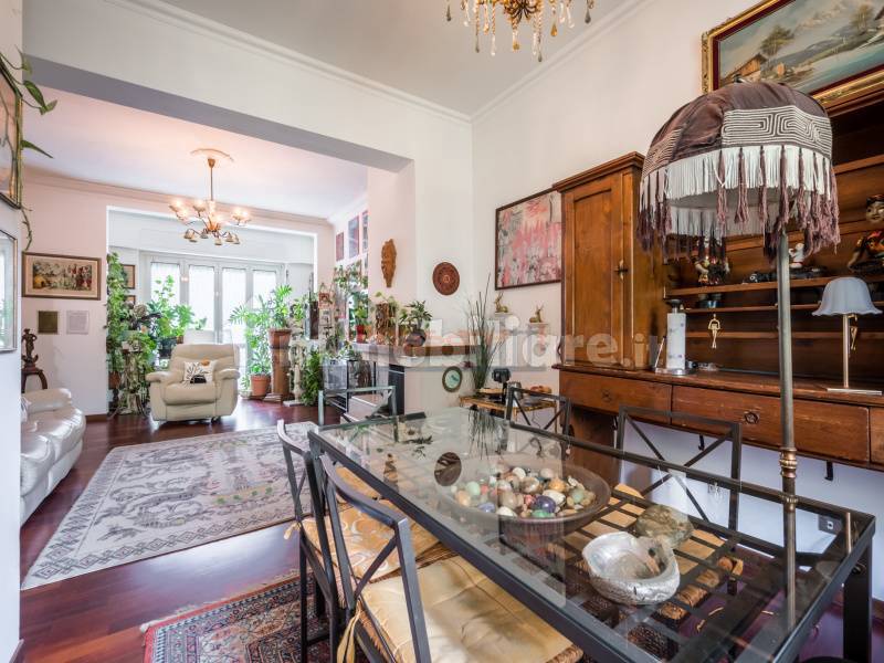 Vendita Villa unifamiliare in via Monte Altissimo Milano. Buono stato ...