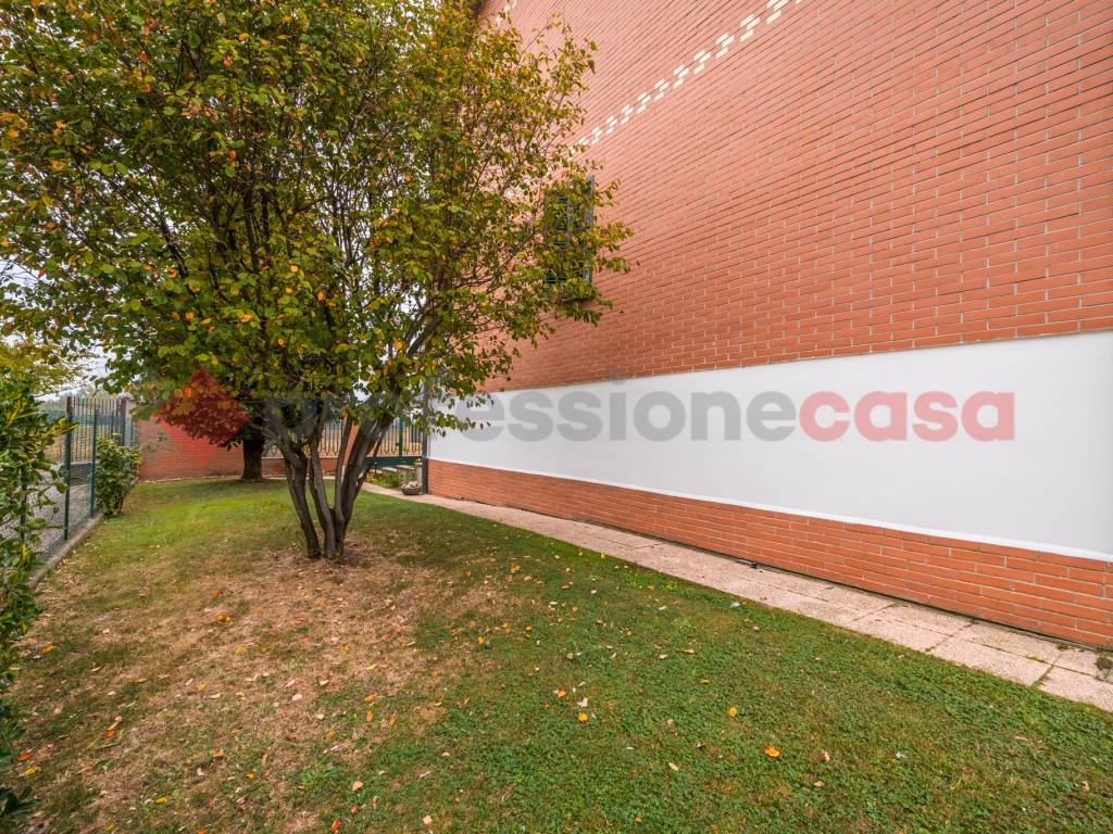 Vendita Villa a schiera in via Toscana Vermezzo con Zelo. Buono stato ...