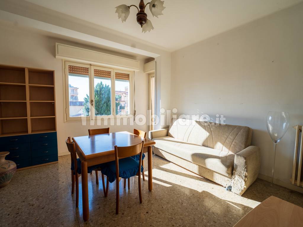 Vendita Appartamento Bordighera. Bilocale in via Milano 10. Buono stato ...