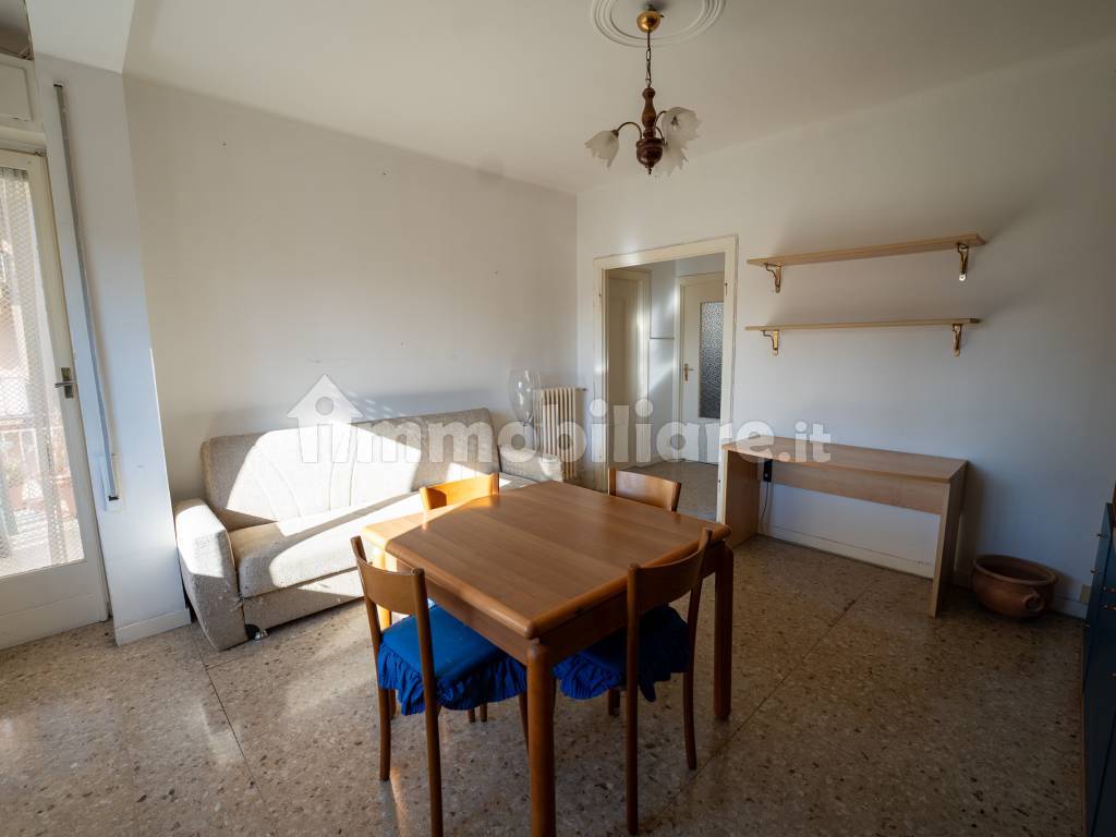 Vendita Appartamento Bordighera. Bilocale in via Milano 10. Buono stato ...