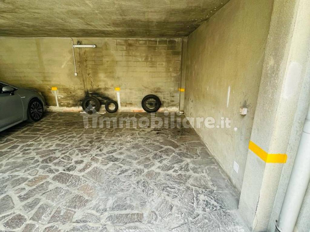 Posto auto - moto corso di Porta Romana, Milano, Rif. 107776555 ...