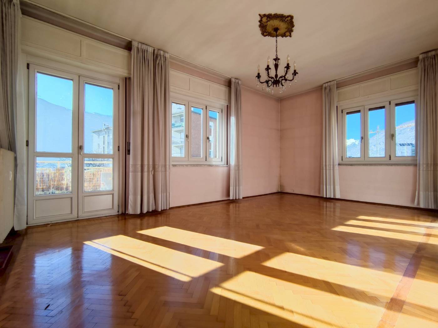 Quadrilocale via Abbè Gorret, Centro, Aosta