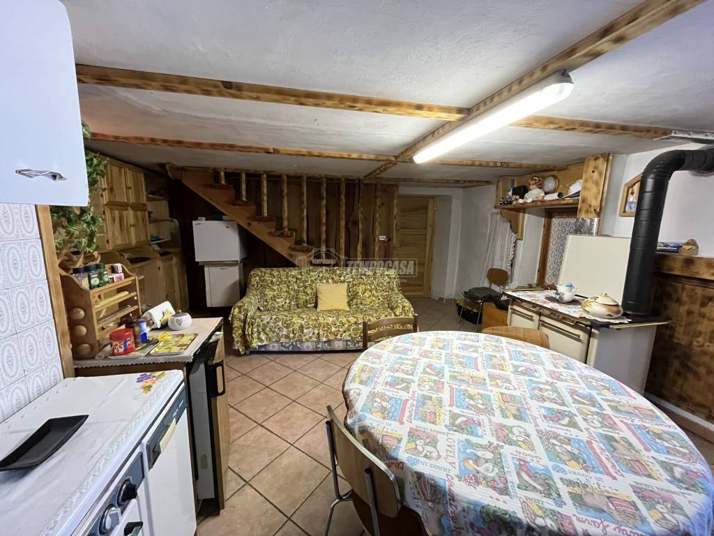 Vendita Appartamento Ceresole Reale. Quadrilocale in Borgata Crose 6 ...