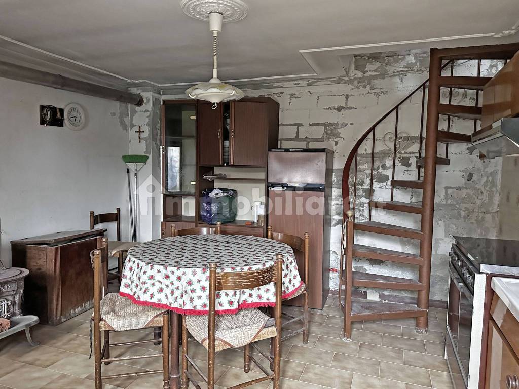 Vendita Terratetto unifamiliare in Località Costa di Groppo Ducale ...