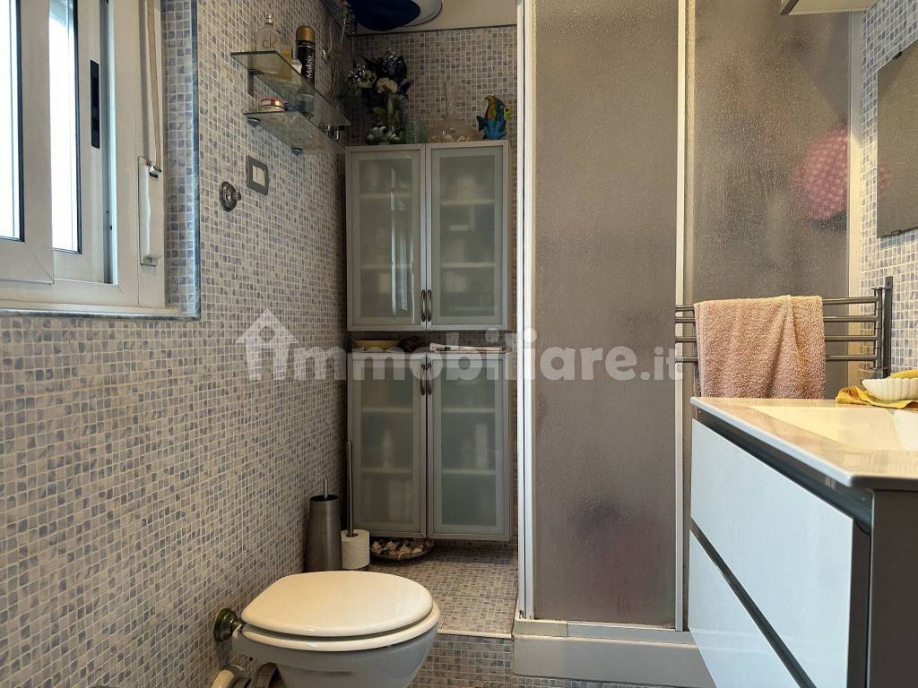 Vendita Attico in viale dei Promontori Roma. Buono stato, posto auto ...