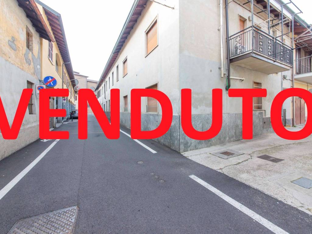 Vendita Appartamento Lainate. Trilocale in via San Vittore 11. Da ...